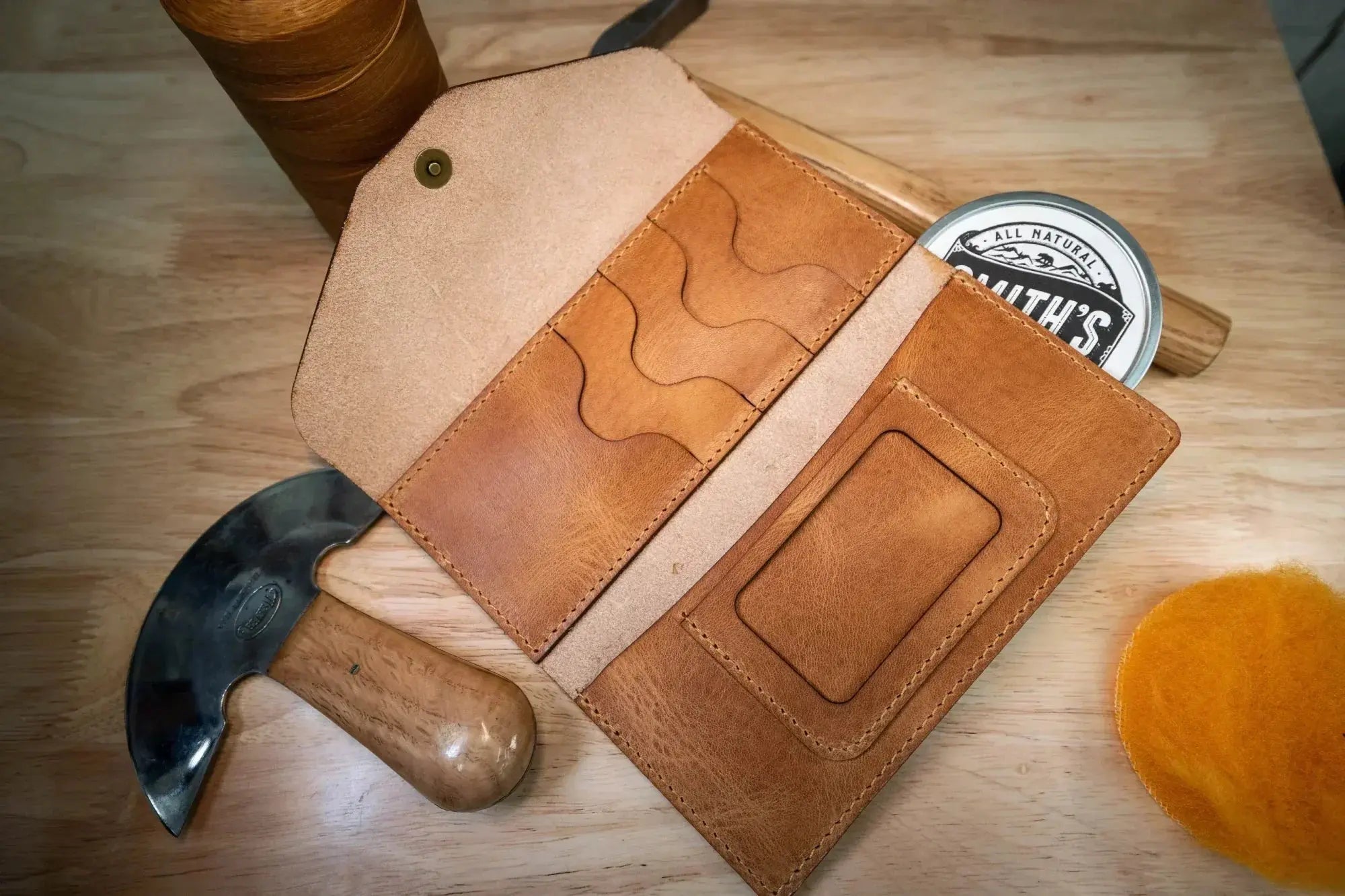 What to Look for in a Premium Leather Wallet | Bull Sheath Leather