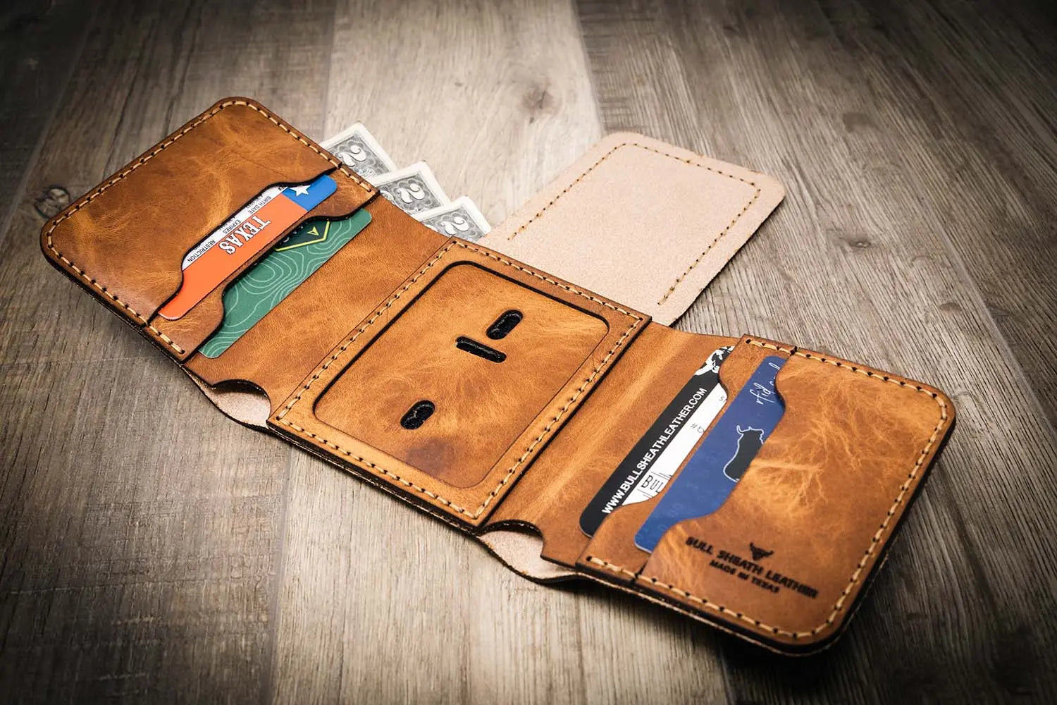 Badge Trifold Wallet - Saddle Tan – Bull Sheath Leather